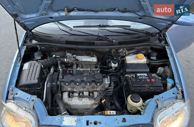 AUTO.RIA – Продам Шевроле Авео 2004 (BC6399CH) бензин 1.5 седан бу у Львові, ціна 2350 ...