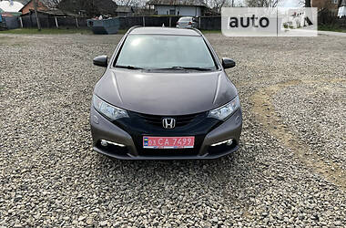 AUTO.RIA – Продам Хонда Сівік 2014 бензин 1.8 універсал бу у Чернівцях ...