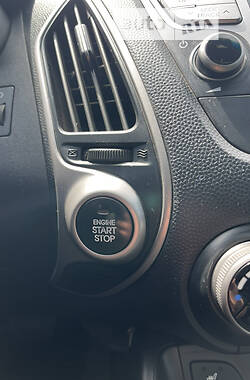 AUTO.RIA – Продам Хюндай Ай Икс 35 2010 бензин 2.4 внедорожник ...