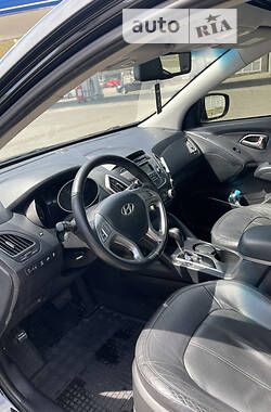 AUTO.RIA – Продам Хюндай Ай Икс 35 2010 бензин 2.4 внедорожник ...