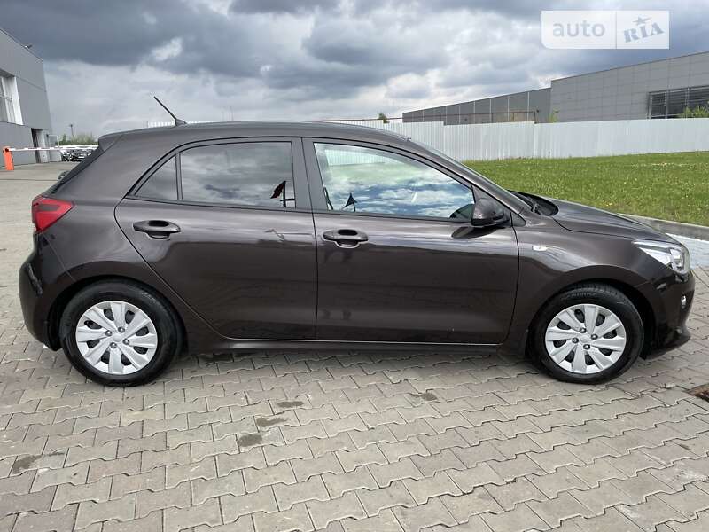 AUTO.RIA – Продам КІА Ріо 2018 бензин 1.4 хетчбек бу у Києві, ціна 15200