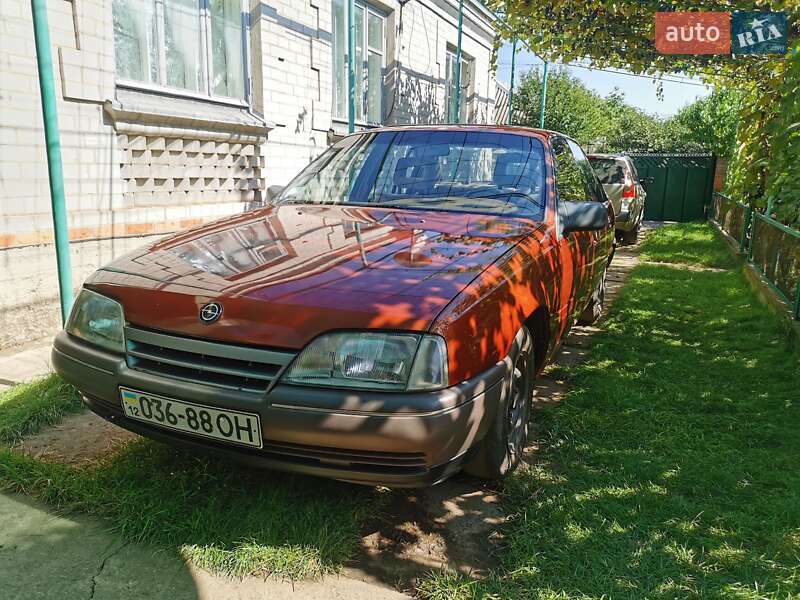 AUTO.RIA – Продам Опель Омега 1987 (03688OH) седан бу у Павлиші, ціна 40000 грн. W0L000017H1091638