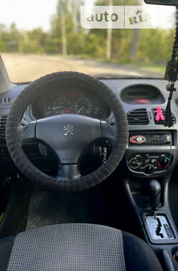 AUTO.RIA – Продам Пежо 206 2004 (AE1008CC) бензин 1.4 хетчбек бу у Дніпрі, ціна 3999 ...