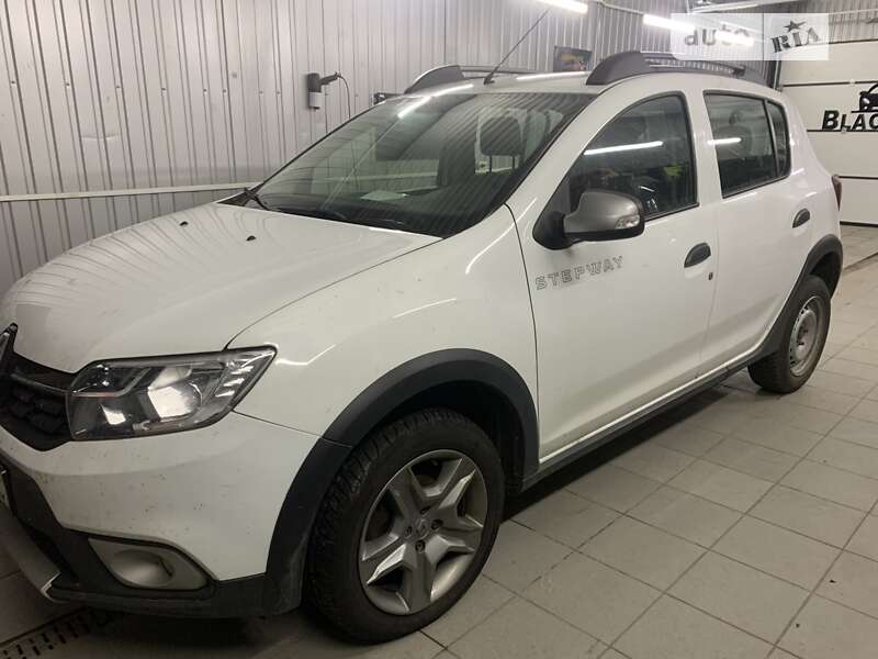 AUTO.RIA – Продам Рено Сандеро 2020 (KA9306BC) дизель 1.5 хетчбек бу у ...