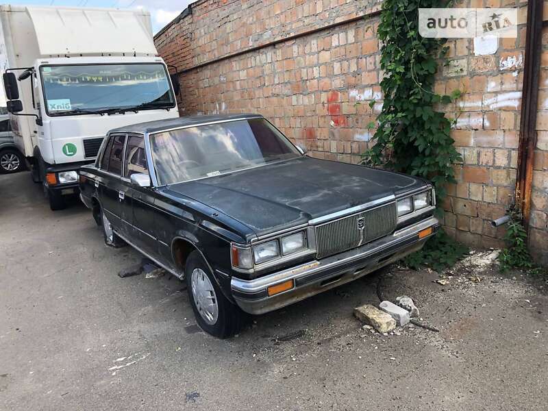 AUTO.RIA – Продам Тойота Кроун 1981 бензин 2.8 седан бу у Києві, ціна ...