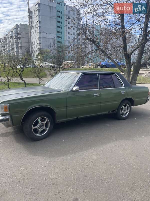 AUTO.RIA – Продам Тойота Кроун 1981 бензин 2.8 седан бу у Києві, ціна ...